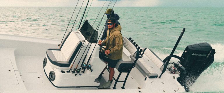 24 Foot Center Console Bay Boat | Yellowfin